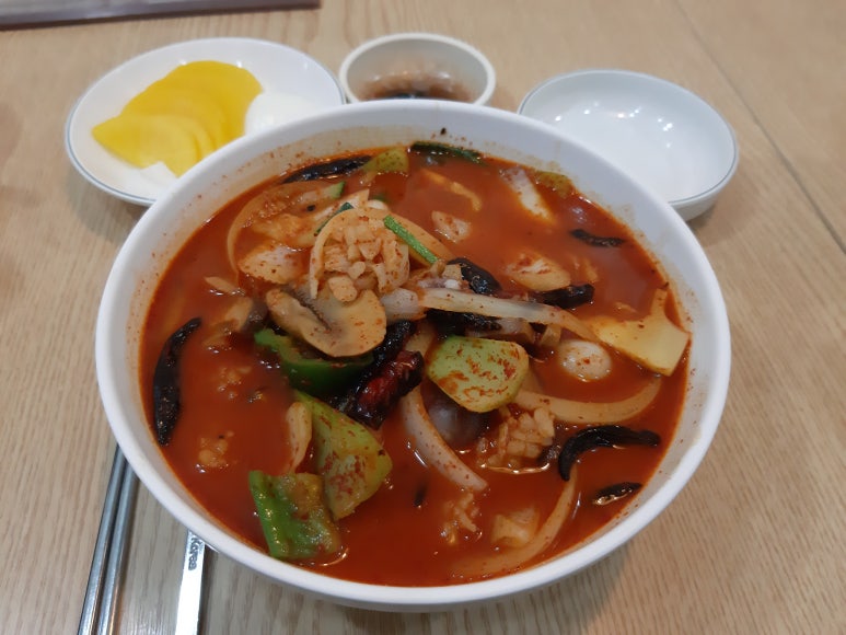 부천 신중동 화룡반점② 고기 짬뽕보다 조금은 아쉬운 삼선 짬뽕 네이버 블로그
