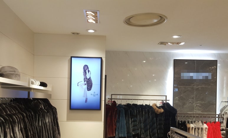 전자액자형 디지털안내판 벽면 밀착형 Did 사이니지 스마트우노렉스코스 백화점 매장 홍보전용 네이버 블로그