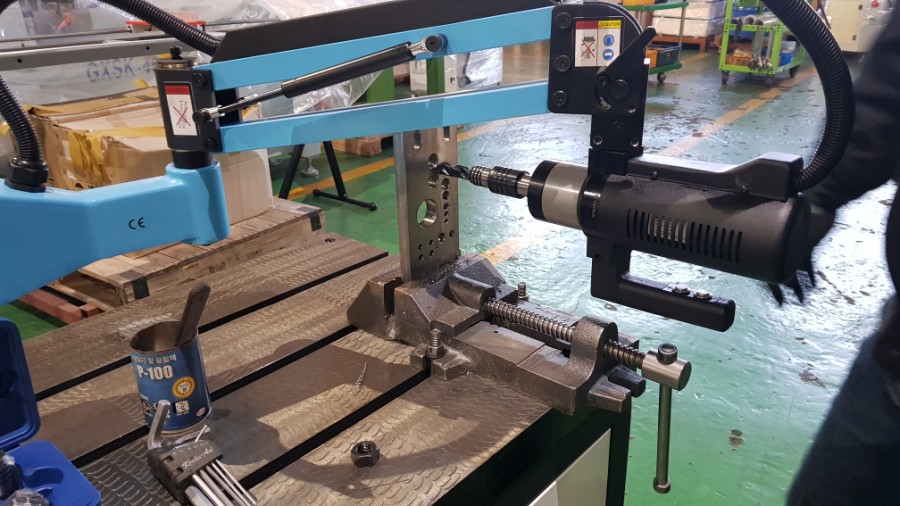 서보 탭 드릴 머신 WTM-M3-M16 모델 M16 XP1.5 탭 가공 시운전 정보 : 네이버 블로그