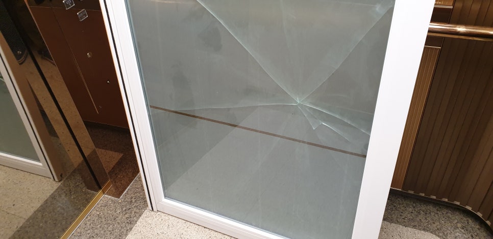 안성 유리교체 - 가사동 푸르지오 아파트 안방 에칭유리 교체했어요!! : 네이버 블로그