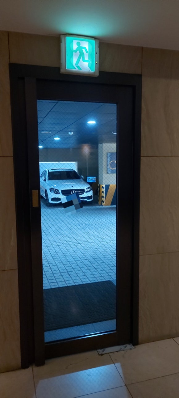 광명강화도어수리 광명유리문수리 하안동강화도어수리 하안동유리문수리 광명시 강화도어 유리문 힌지 상롯트 교체 수리 철산동강화도어수리