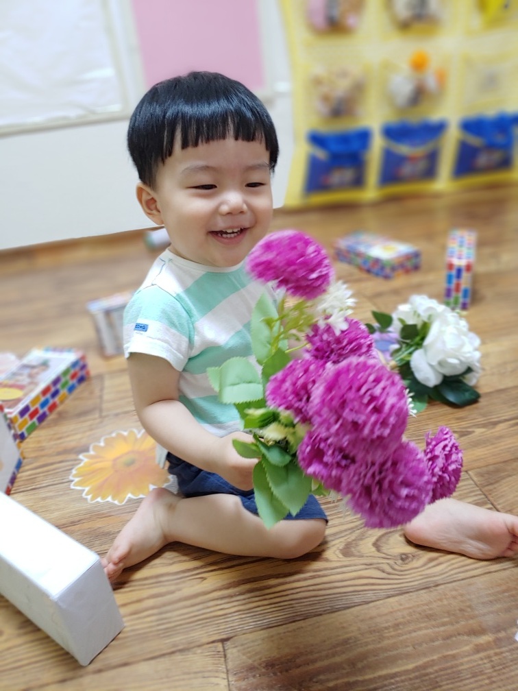 어린이집 16주차아기상어 퍼포먼스오이자동차미술모내기티셔츠물감놀이첫자장면 네이버 블로그