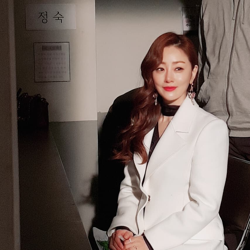배우 오나라 김도훈 리즈 스카이캐슬 진진희 천년줌 하시모토 찐찐 백석예대 교수 나무위키 74년생 연예인 동안배우 완성은 립스틱