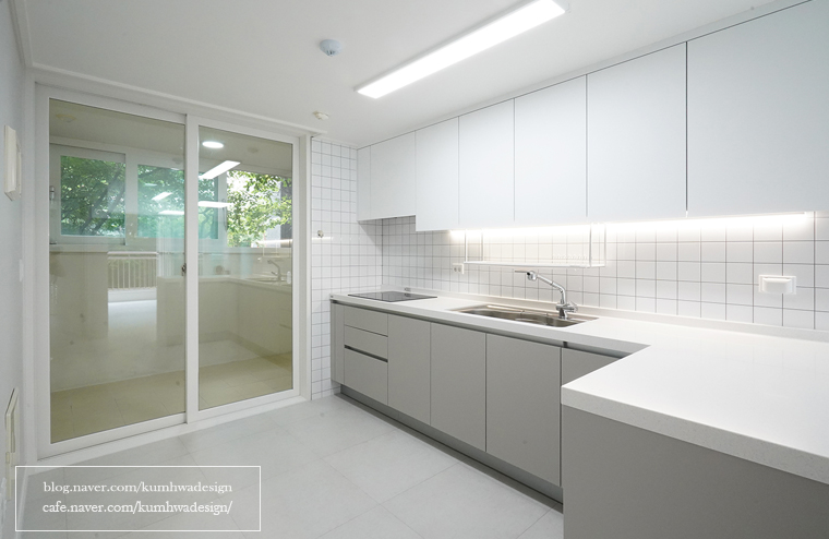 모노톤으로 지정하여 차분하고 트렌디한 주방 인테리어[부천 중동 팰리스카운티 24평 아파트 주방 인테리어] : 네이버 블로그