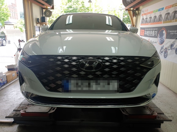 2021그랜저 19인치 휠타이어 교체 그랜저IG 19인치 블랙크롬 휠 + 금호타이어 245/40R19 마제스티솔루스KU50타이어 장착 : 네이버 블로그