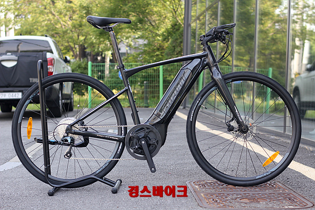 자이언트 전기자전거 패스트로드 Sr E 입니다 여기는 경스바이크 네이버 블로그
