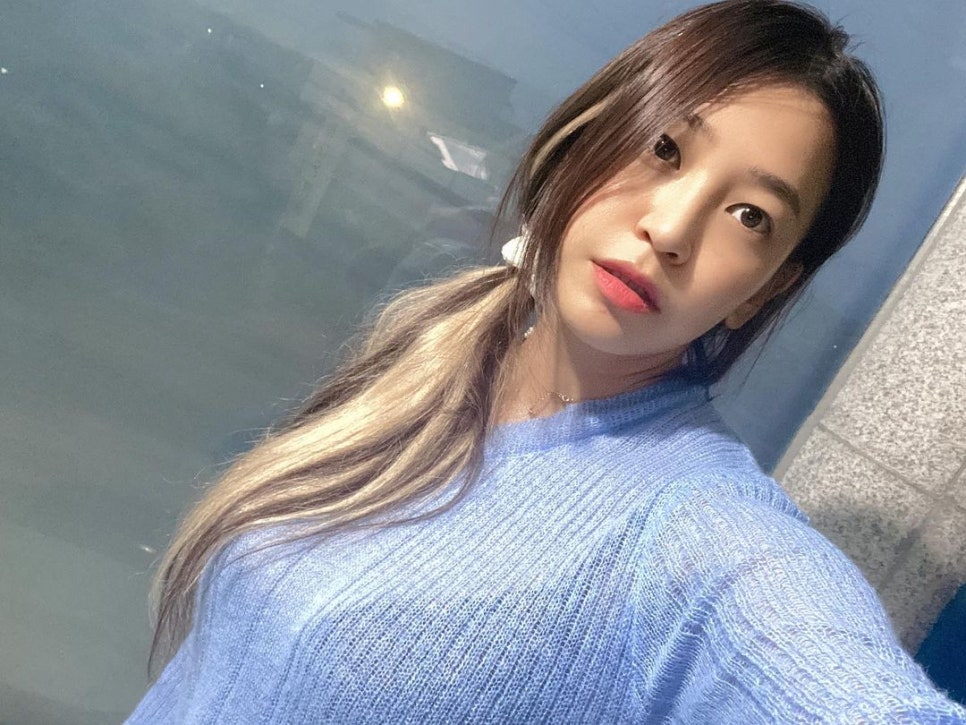 70h컵 개그맨 장슬기 유튜브 랭구티비 근황 비키니 가슴골 시스루티셔츠 89년생 뱀띠 연예인 Sns 나이 키 프로필 미드 가슴