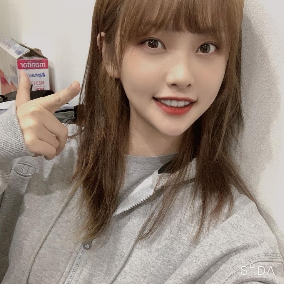 고말숙 인스타 맥심 산타복 검스 다리 셀카 과거 성형 따효니 정리 제로투 남자친구 사건 공혁준 1995년생 쇼핑몰 피팅모델 ...