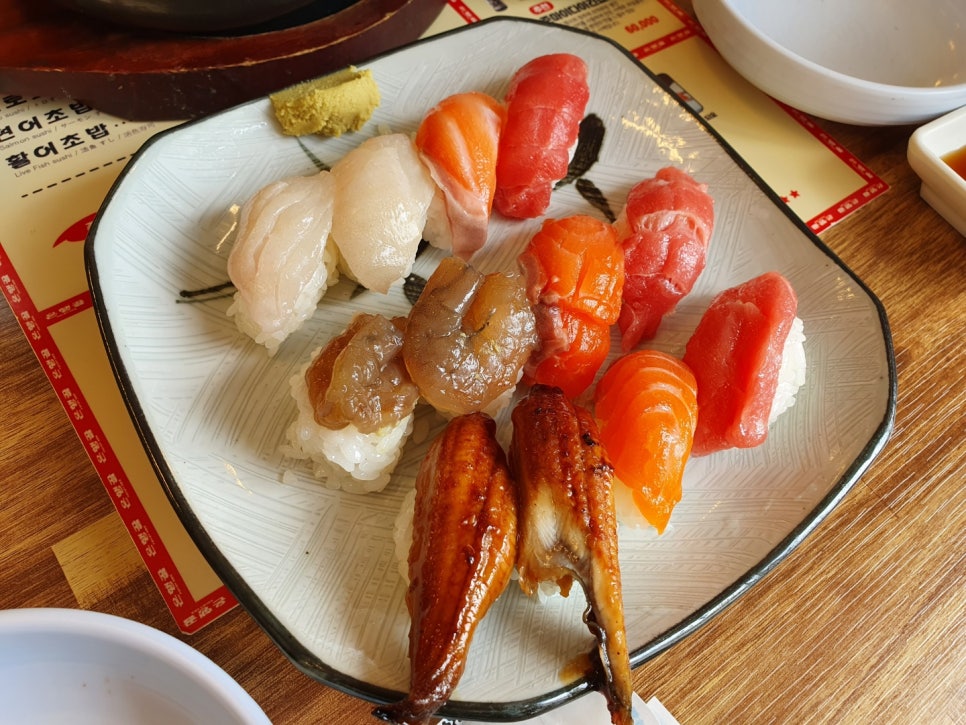 서울 초밥을 따뜻하게 먹어야 맛있다 오래된 강남역 초밥 맛집 은행골 메뉴추천메뉴판가격맛솔직후기 특상초밥특선초밥