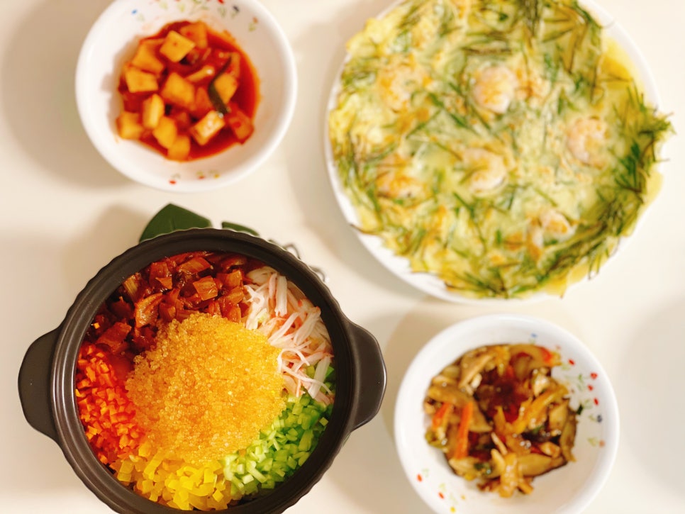 [뚝배기 요리] 돌솥 김치 알밥, 입 안 가득 톡톡 터지는 식감 : 네이버 블로그