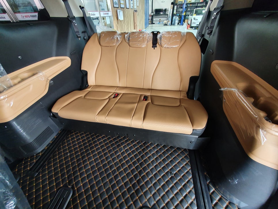 신형 카니발 9인승 개조 / KA4 9인승 → 7인승 4열 싱킹 침대개조, 트렁크 적재함 : 네이버 블로그