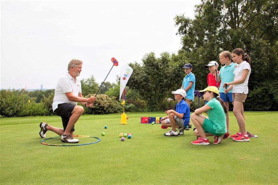 [스내그 골프 강좌] #2. 드라이버는 쇼, 퍼팅은 돈이다 - 롤링(퍼팅 편) : 네이버 블로그