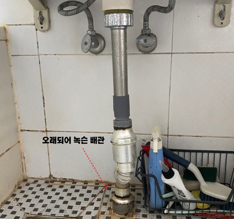 화장실 세면대 교체 디자인 별 비용과 종류 알아보기 Feat 긴다리 반다리 매립형 등 네이버 블로그