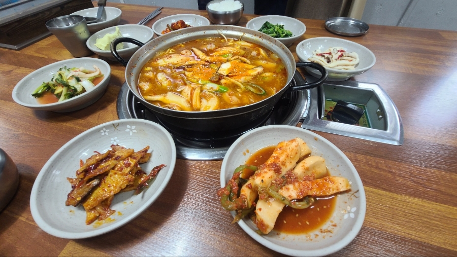 창녕 우포늪 맛집인 창녕 대지식육식당의 돼지찌개가 일품이네요 네이버 블로그