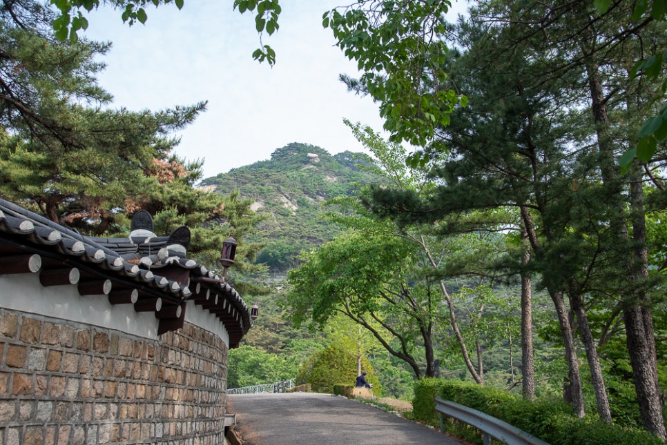 청와대 뒷산 북악산 등산코스 서울등산 초보코스 춘추관-칠궁 : 네이버 블로그