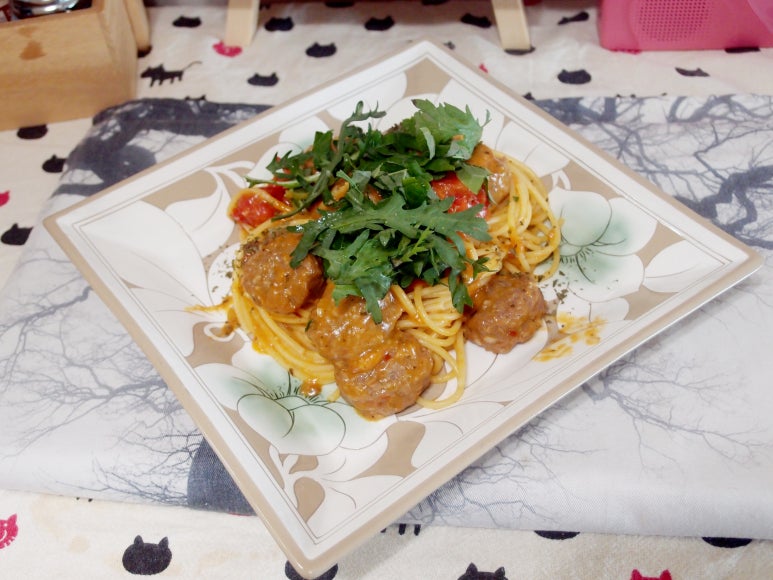 #비프미트볼 #미트볼로제파스타만들기 #바질크림파스타소스 #토마토소스 #생토마토 #쑥갓 #깻잎 : 네이버 블로그