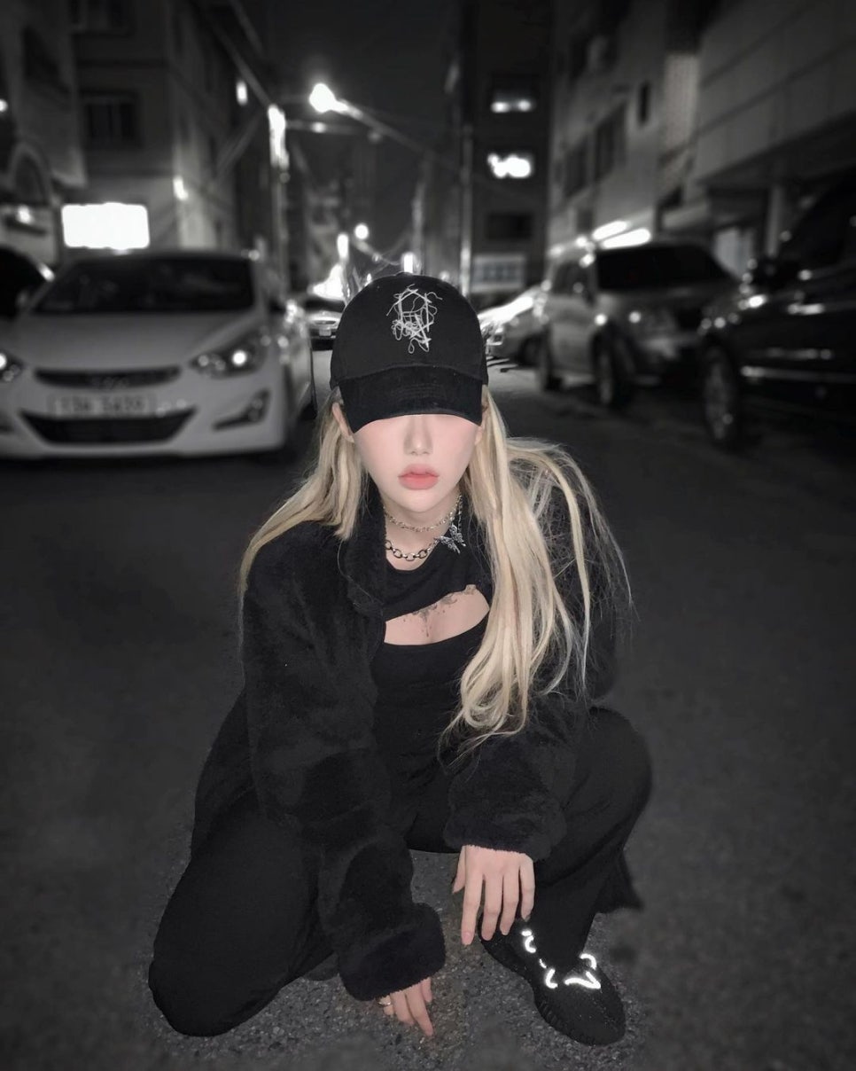 인플루언서 심자몬 타투 A컵 슬렌더 몸매 사진 셀카 프로필 나무위키 98년생 인스타 네이버 블로그