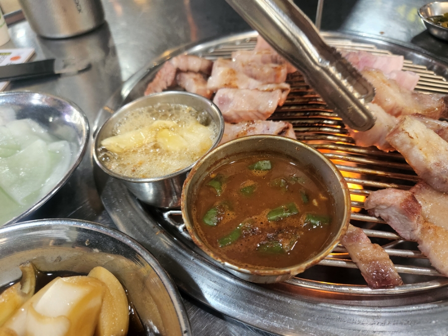 문경맛집 돈사돈에서 제주산근고기와 김치찌개 만족스런 쩝쩝 한끼 점촌맛집 : 네이버 블로그