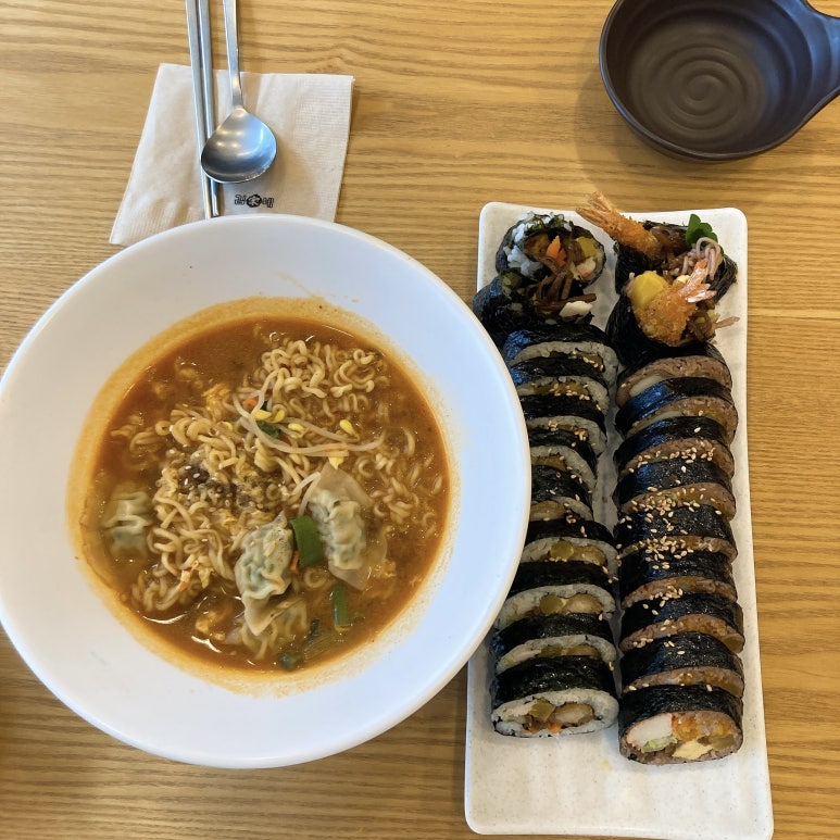 김가네 메뉴 가격 새우보리면김밥돈까스김밥the맛있는오뎅만두라면후기 네이버 블로그