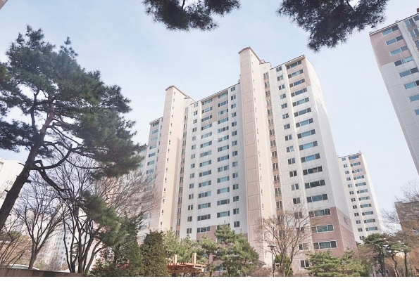 경기도 화성시 아파트 경매 화성시 병점동 구봉마을 우남 퍼스트빌 37평형 아파트 경매 화성시 병점 구봉마을 우남 퍼스트빌