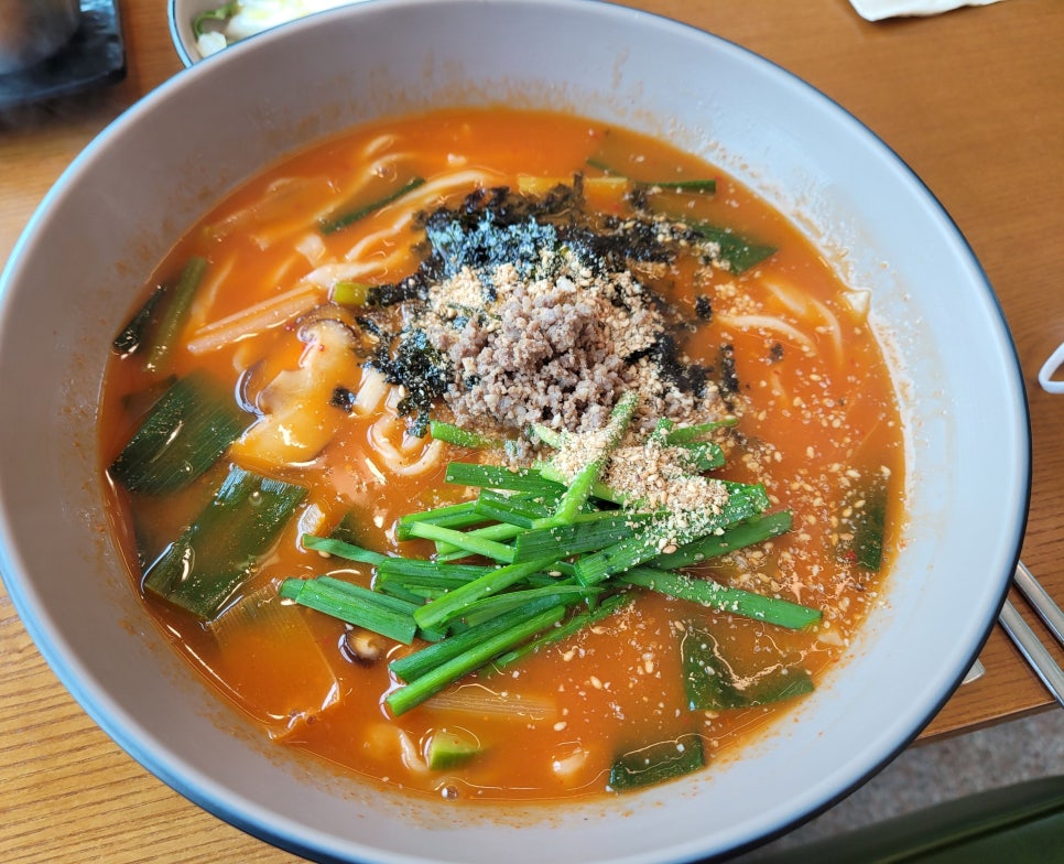 강릉장칼 파주심학산 진하고 고소한국물맛 흐린 날 한그릇 뚝딱 헤치우고 갑니다~ 장칼국수 맛집 네이버 블로그