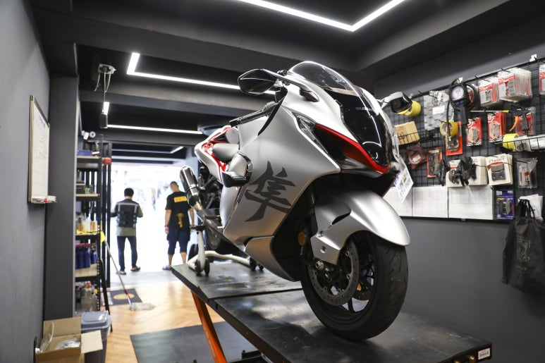 Suzuki 스즈키 하야부사 Hayabusa 바이크타이어 전문점 브라더 모터스 피렐리 엔젤 Gt 오토바이 타이어 교환 네이버 블로그