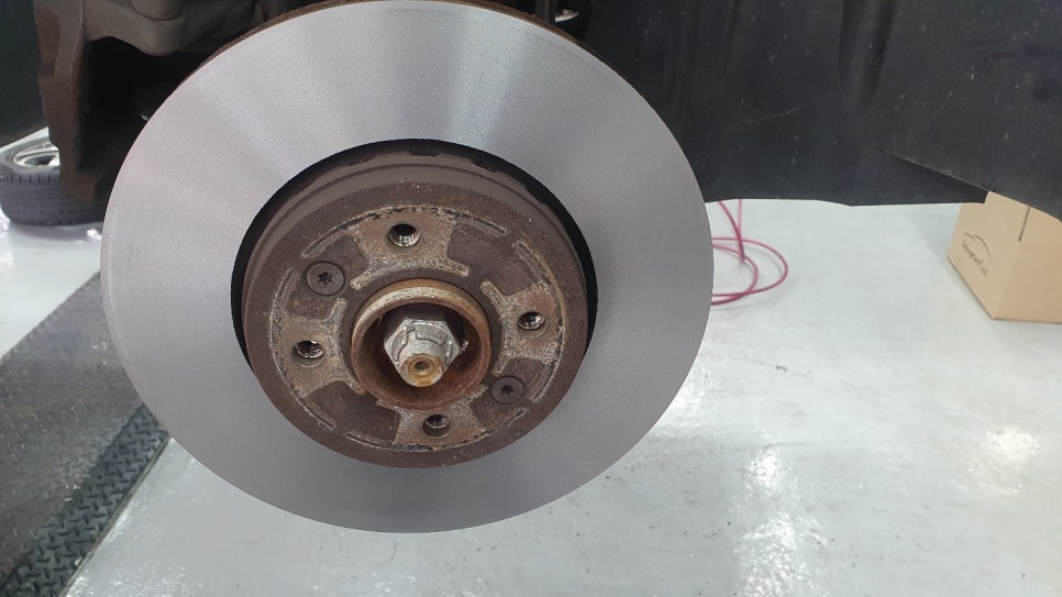 일산국산처정비 QM3 브레이크 슈 브레이크실린더 브레이크패드 디스크연마 : 네이버 블로그