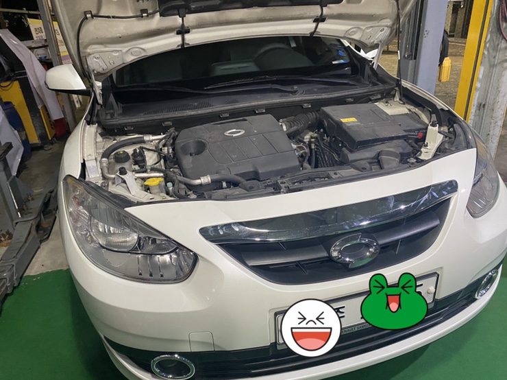 청주 sm3 L38 알터네이터 벨트 이탈로 시동 꺼짐 견인 입고(팬벨트 서포트 브라켓,프론트 커버 누유 실링,미션오일,플러그,챔버 청소) : 네이버 블로그