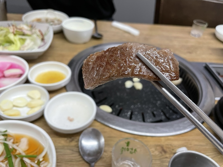 [대전/대정동] 입안에서 사르르 녹는 암소 한우 맛집 “복수한우날고기•정육식당” : 네이버 블로그