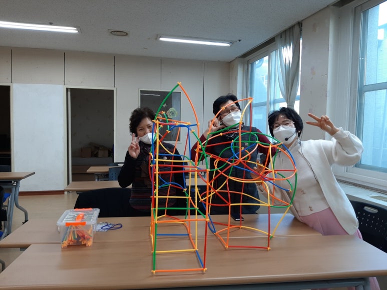 실버 책놀이 지도 실버 레크리에이션 건강한 노후를 위한 즐거운 책놀이 수업 유연자 원장 한국능률인재개발원 네이버 블로그