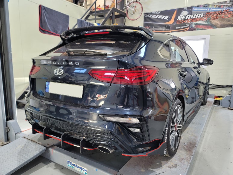 기아 K3gt 언유즈얼파츠 리어 디퓨저 + 리어컵윙 장착 - K3gt 에어댐 바디킷 립댐 튜닝은 언유즈얼파츠에서! : 네이버 블로그