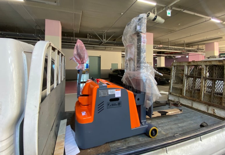 쌍용리프트 용량 550kg 높이 25m 틸트 기능이 있는 전동 스태커 쌍용리프트 카운터 발란스 스태커 Cdp