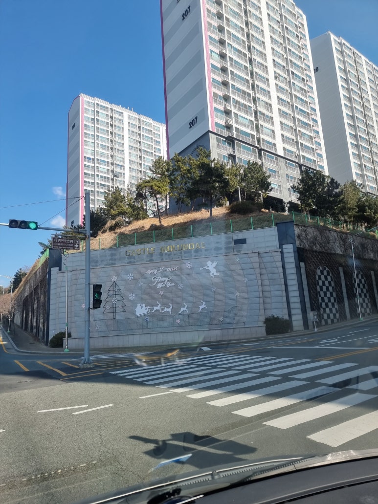 부산 다대 롯데캐슬몰운대 세탁실 튀어나온 수도꼭지 슬림수전으로 교체 설치하기세탁기 건조기 직렬설치 워시타워 설치 시 일자형