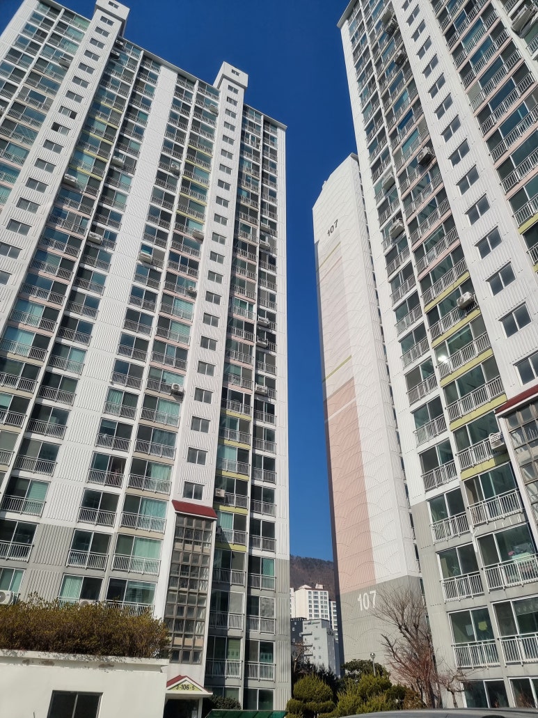 김해 구산동 동원아파트 베란다 배수구 덮개 설치 베란다 우수관 개폐기 하수구 커버 교체 설치 전문업체는 네이버 블로그