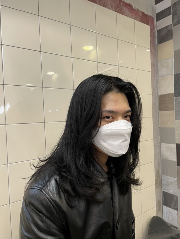 남자긴머리펌남자긴머리씨컬펌남자펌남자스타일남자머리남자머리추천남자펌추천꾸안꾸스타일남자펌스타일김회쌀롱청담동미용실