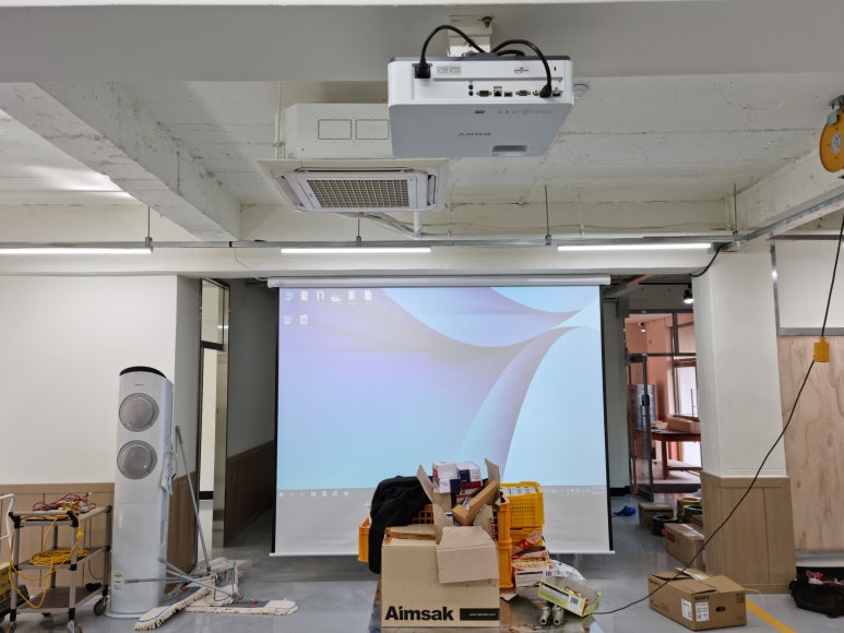 교육용빔프로젝터 및 전동스크린 설치 - 남원용성고등학교 : 네이버 블로그