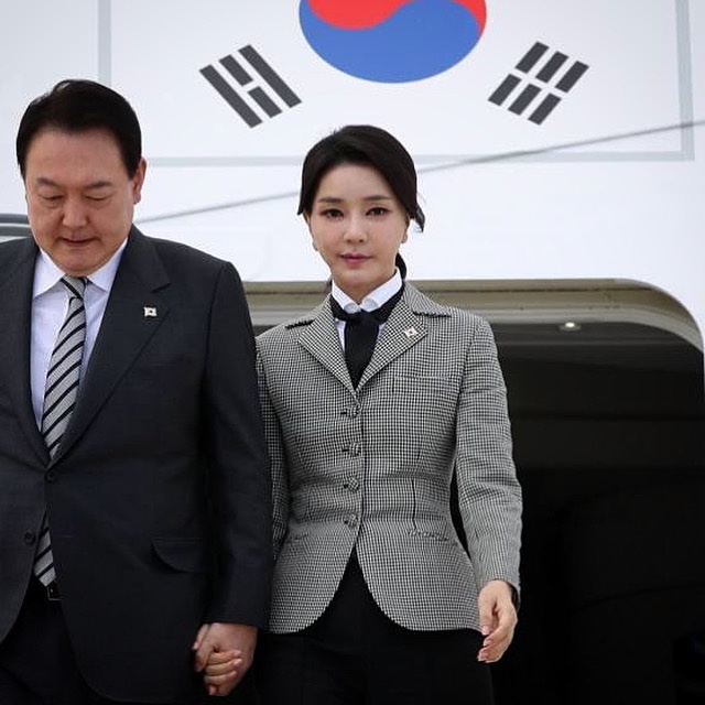 퍼스트레이디 김건희패션 영부인 양장점 페르레이 네이버 블로그