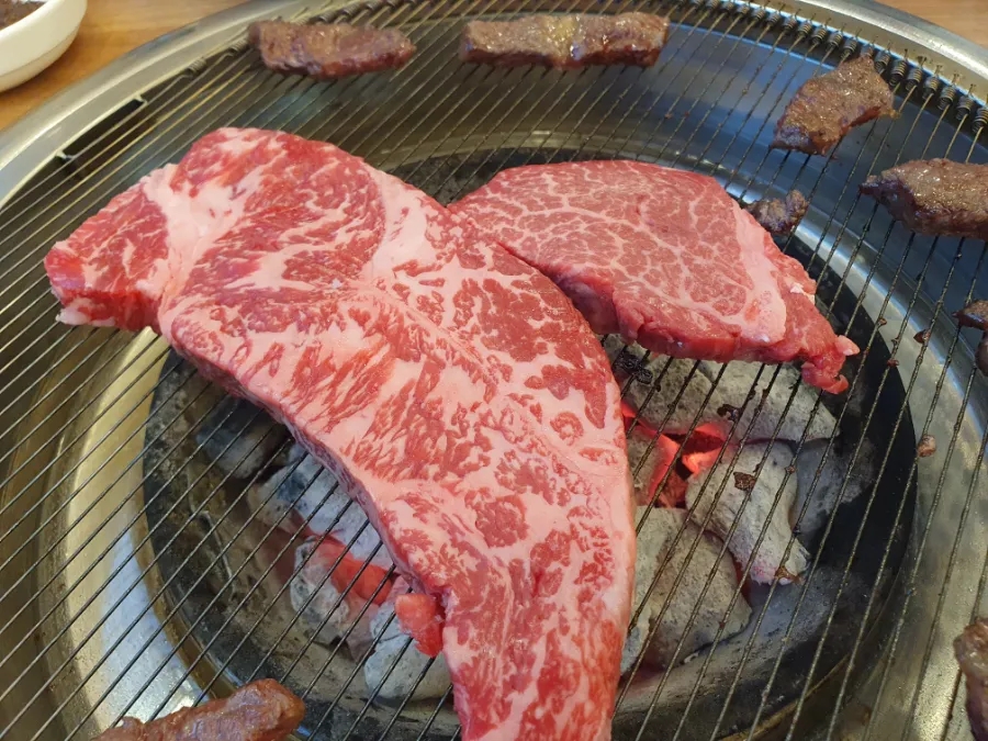 [휘닉스평창 근처 맛집] 정육식당 평창 대관령한우 일송정 한우모둠 구이 먹은 솔직 후기 : 네이버 블로그