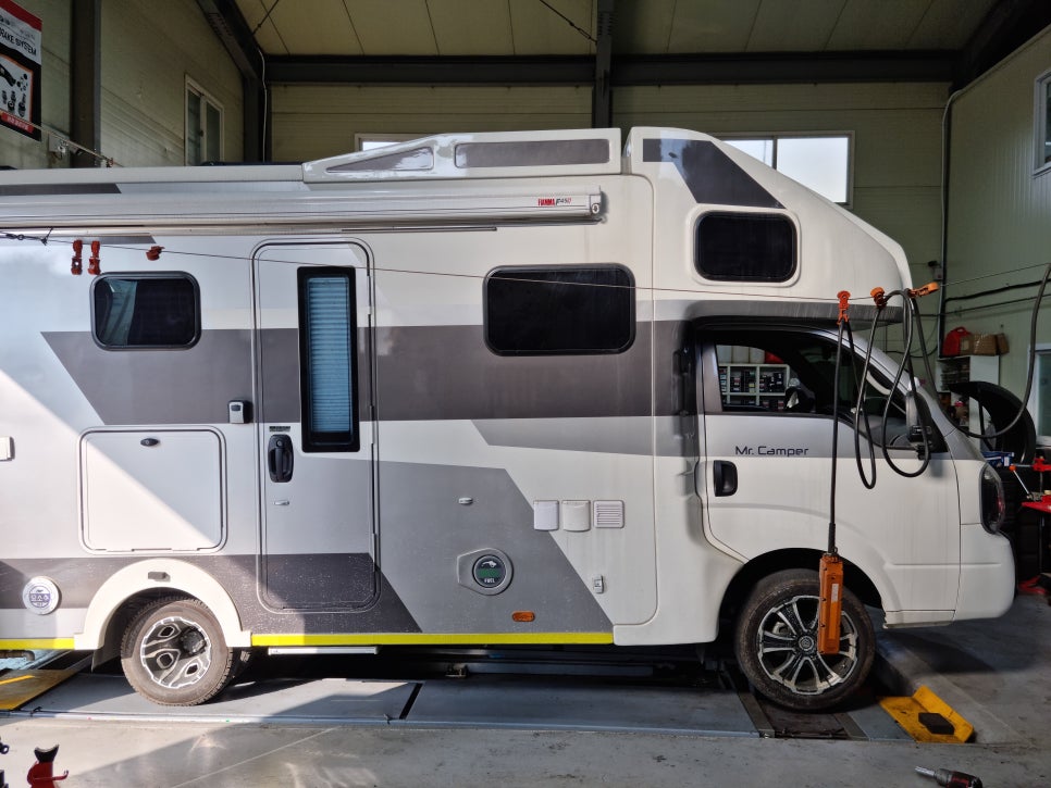 *시흥/안산/안양/광명/의왕/수원/화성/부천 브레이크 튜닝 전문점* 기아 봉고3 캠핑카, 네오테크 NF4P EX 355mm 브레이크 장착 : 네이버 블로그