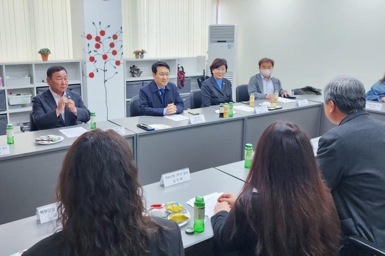 시사프리신문 천준호 국회의원 ‘서라벌중학교 학부모간담회 진행
