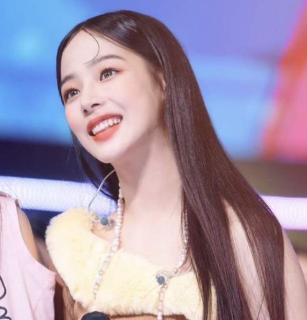 뉴진스 소속사 멤버 리더 뜻 데뷔 프로필 민지 하니 해린 혜인 다니엘 나이 키 국적 몸무게 Mbti 혈액형 가족 오빠 여동생