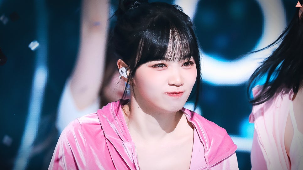 르세라핌 김채원 No Return 무대 컴퓨터바탕화면by슬짱 네이버 블로그