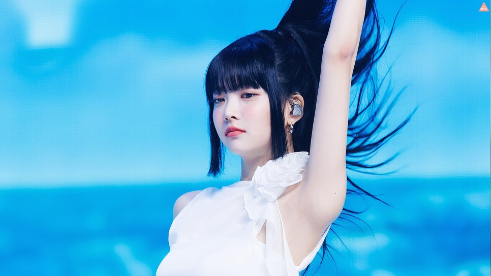 르세라핌 홍은채 No Return 무대 컴퓨터바탕화면by슬짱 네이버 블로그