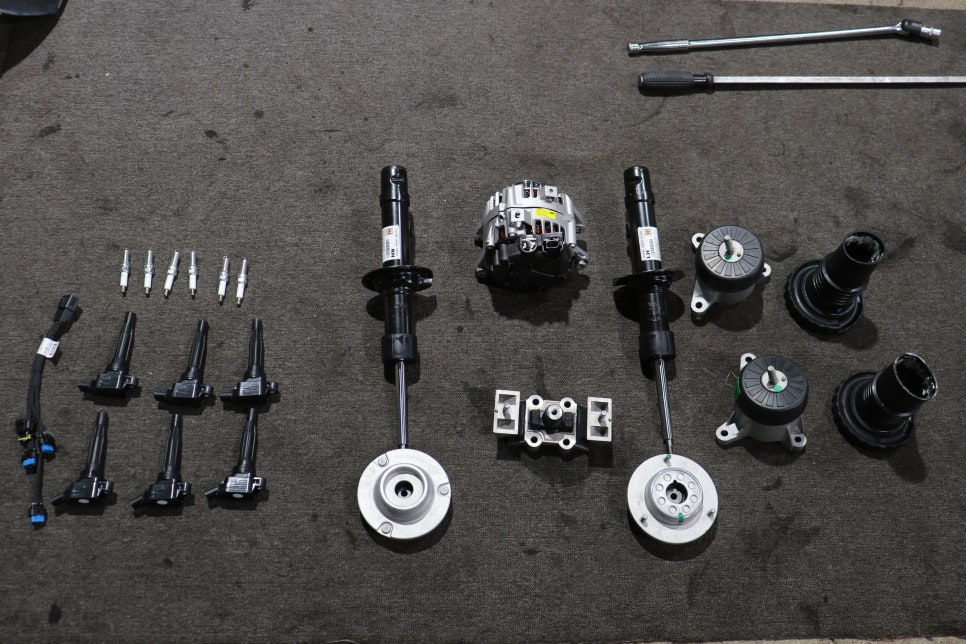 [온게러지] 제네시스 EQ900 3.8 점화 플러그, 점화 코일 교환! 발전기 교환! 리어 서스펜션 교환! 엔진 마운트 교환! 미션 마운트 교환! 이천 여주 용인 국산차 ...