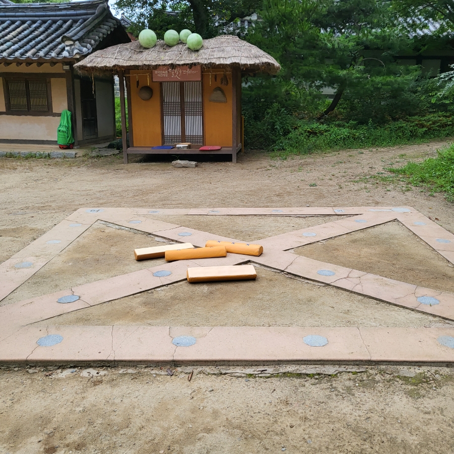 용인 한국민속촌 3 공포체험 귀굴 혈안식귀 And 살귀옥 후기 민속촌 귀신의 집 퀄리티 Mi쳤구요 비 오는 날 민속촌