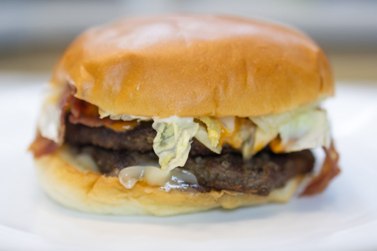 [내돈내산 솔직 리뷰] 버거킹 오리지널스 페퍼잭 - 한우 소고기 패티에 페퍼잭 치즈와 베이컨까지 들어간 고-급 프리미엄 햄버거 ...