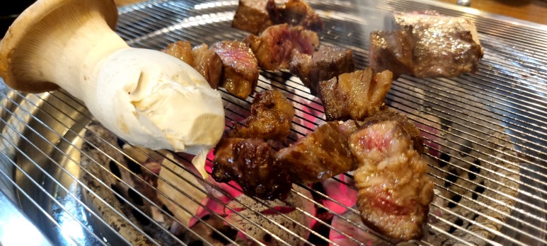 천안직산회식소주맛집 삼겹살석갈비소고기육회돼지생각 네이버 블로그