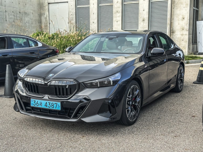2024 BMW i5 정보 제원 포토 - 실물은 이런 느낌? : 네이버 블로그