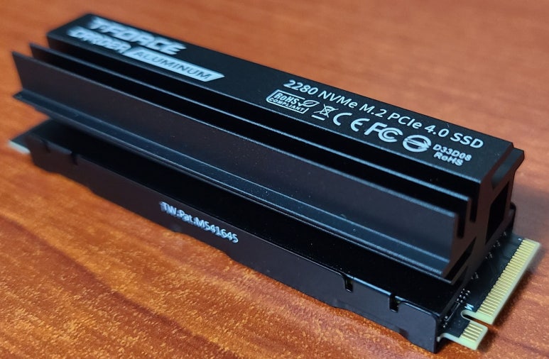 미니PC Magician AMR5에 NVME SSD 교체 및 추가 - Feat 팀그룹 Tforce 카디아 A440PRO 2TB ...
