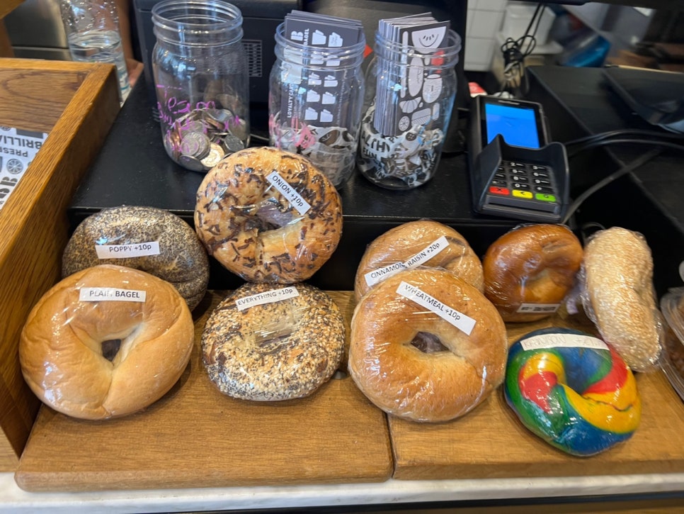 영국 런던 베이글 맛집/B Bagel Soho::식어도 맛있는 내 인생 🥯 : 네이버 블로그